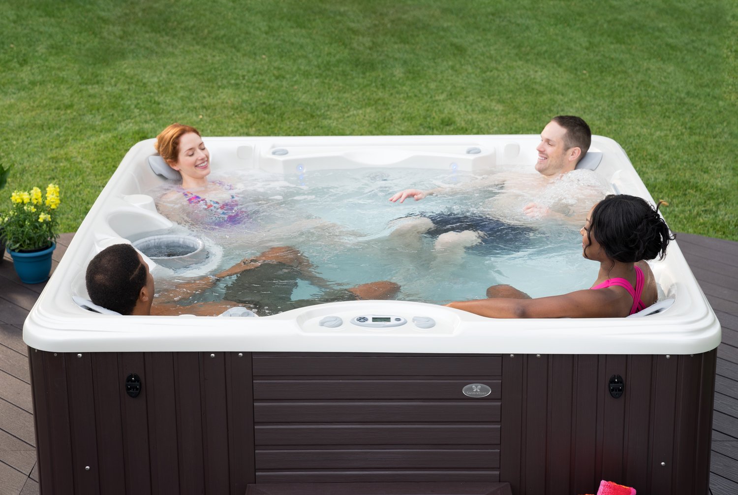 Product Spotlight - Vacanza Series Vanto Hot Tub